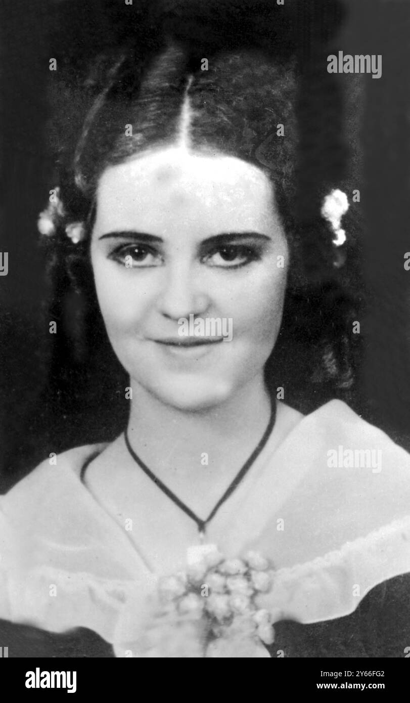 Countess Geraldine Apponyi granddaughter of Count Louis Apponyi when ...