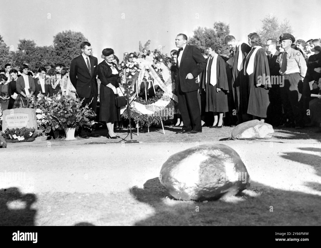 Indiana James Deans's aunt Mrs Marcus Winslow acknowledges a wreath ...