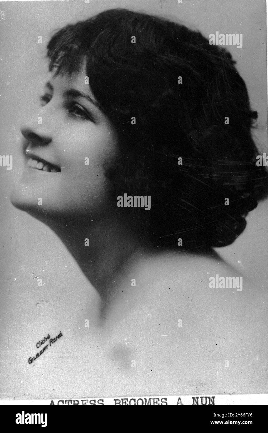 Sari Fedak, the famous Hungarian actress 21st August 1926 Stock Photo ...