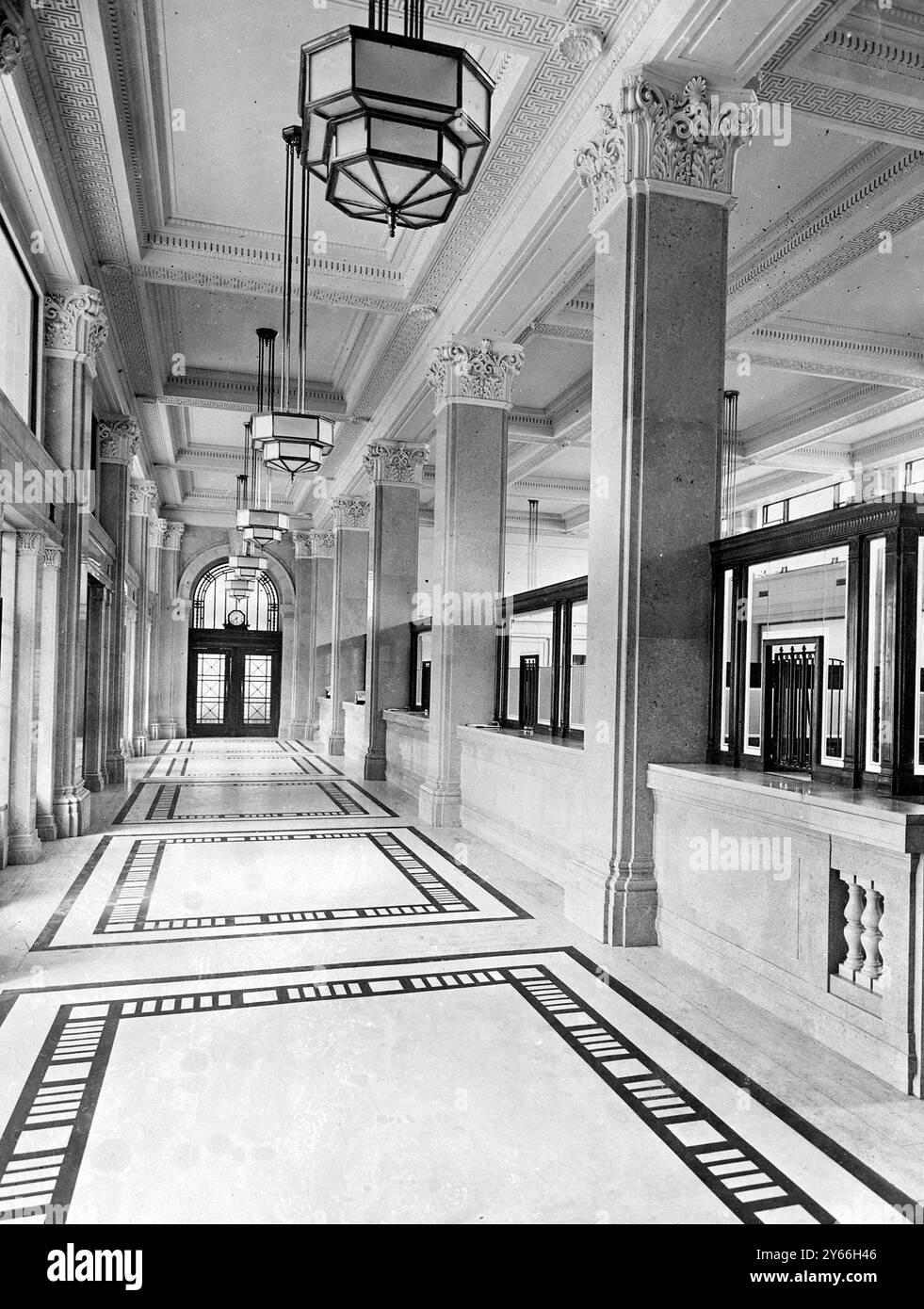 Manchester street view Black and White Stock Photos & Images - Alamy