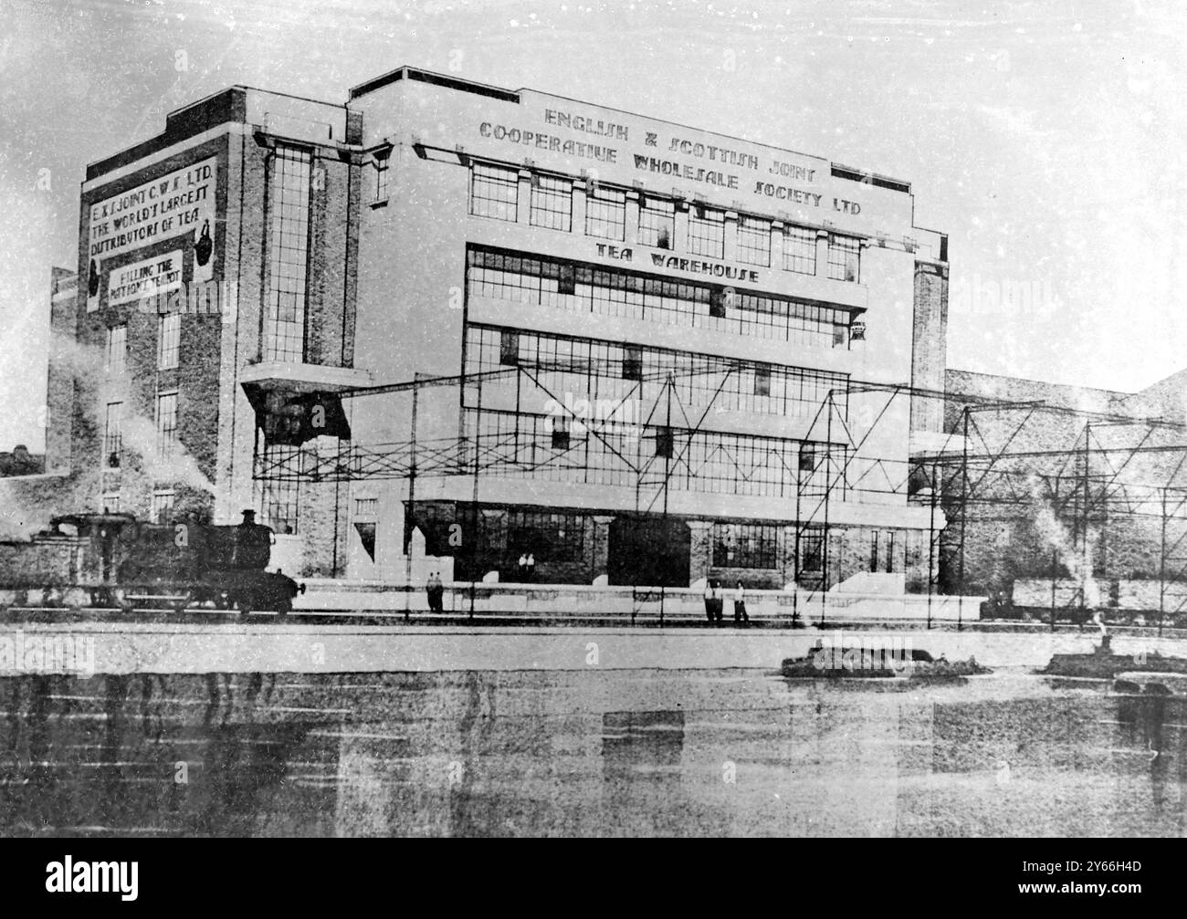 The Co Operative Wholesale Society's Tea Warehouse at Ordsall Lane ...