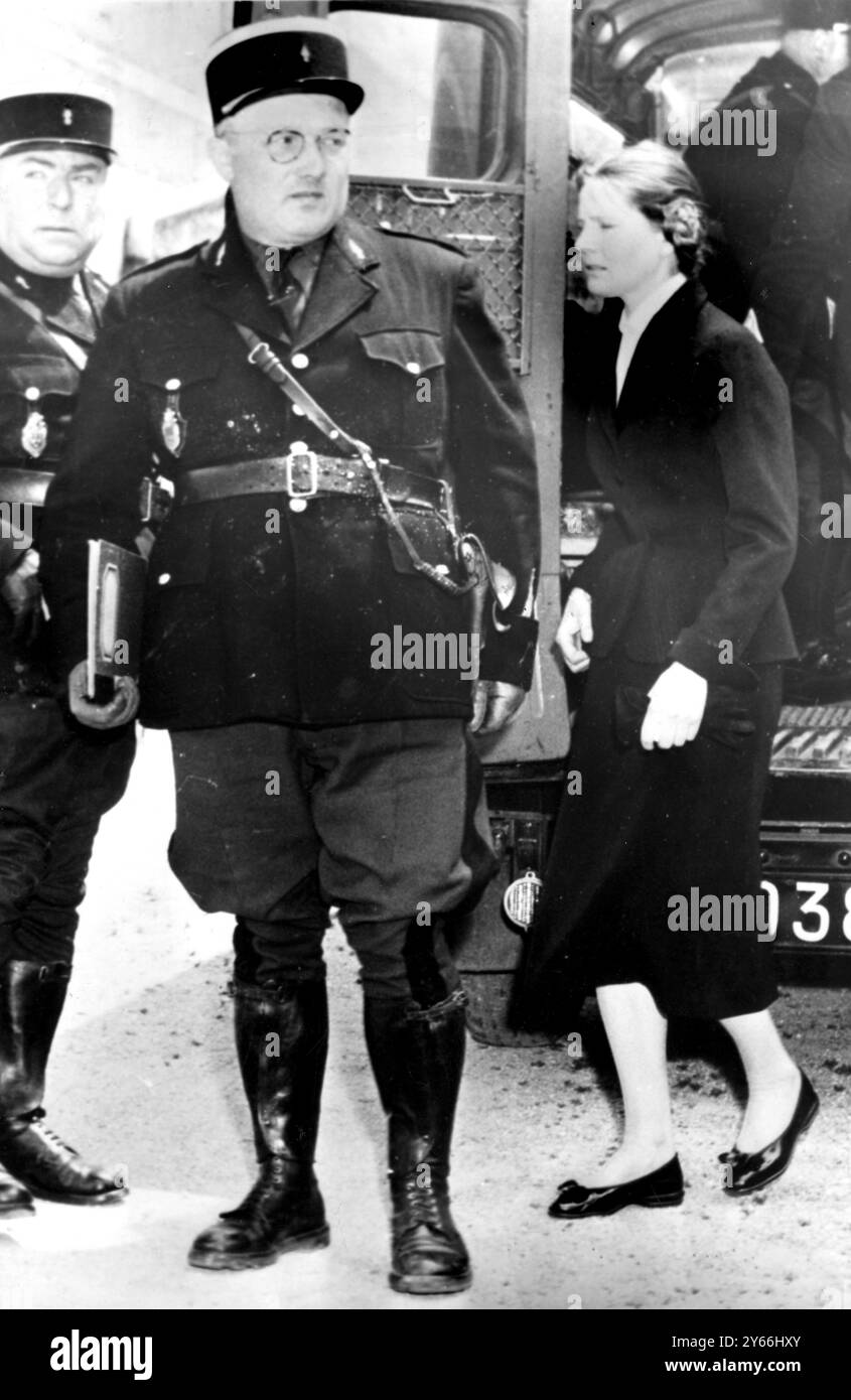 Woman denise Black and White Stock Photos & Images - Alamy