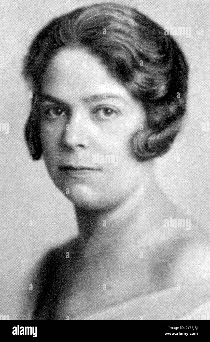 Eva turner hi-res stock photography and images - Alamy