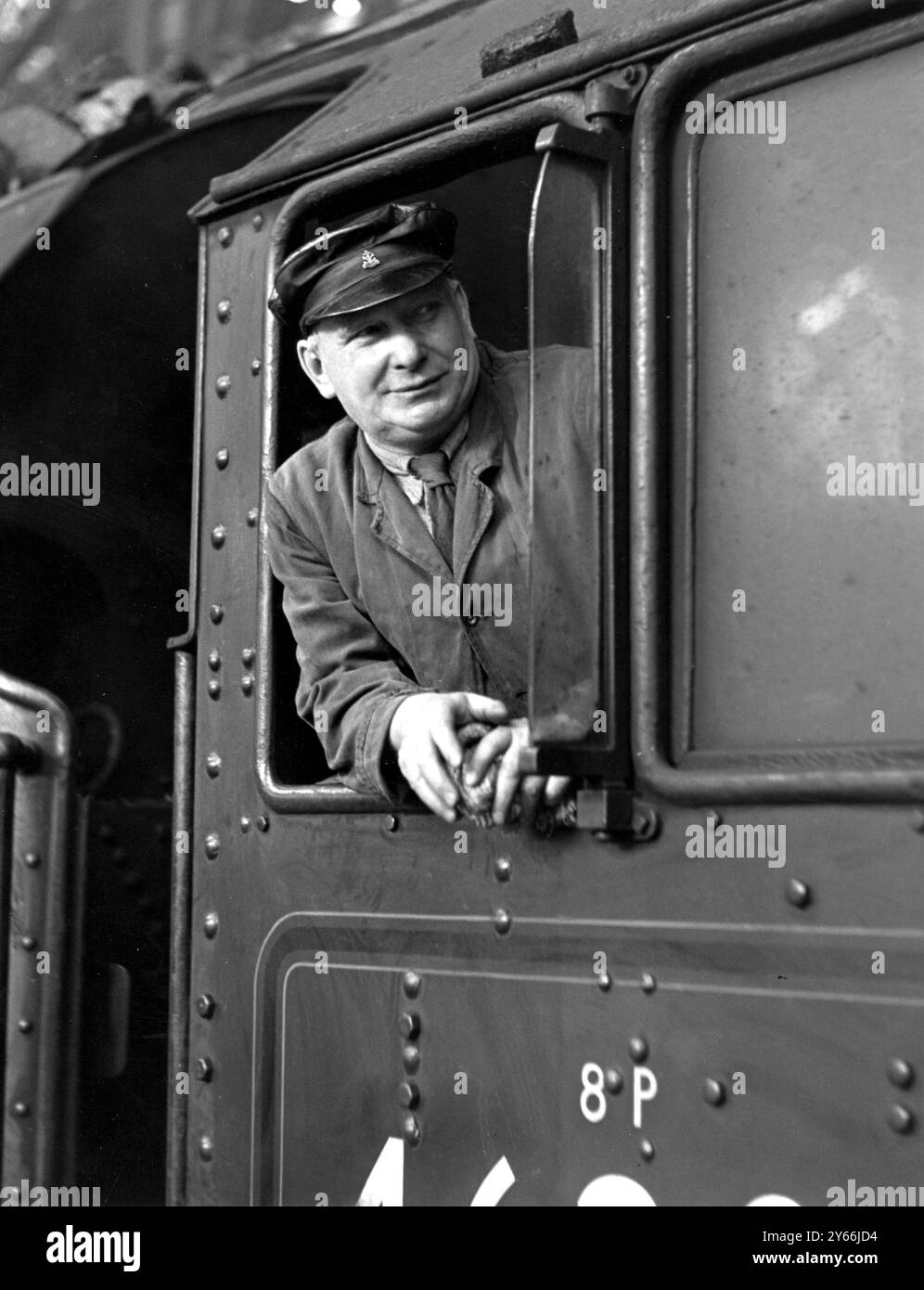 Royal mail train service hi-res stock photography and images - Alamy