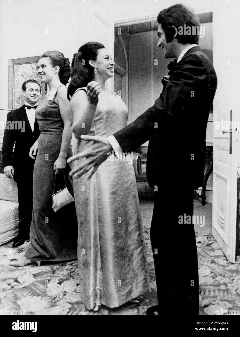 Princess Margaret meets Valentino at a charity showing of his latest ...
