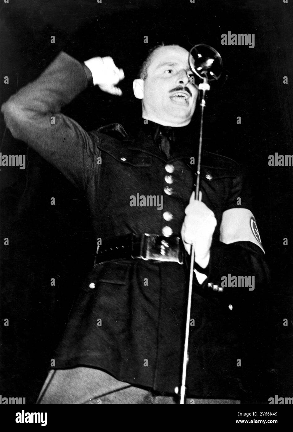 Sir Oswald Mosley addressing a fascist meeting in the East End of ...