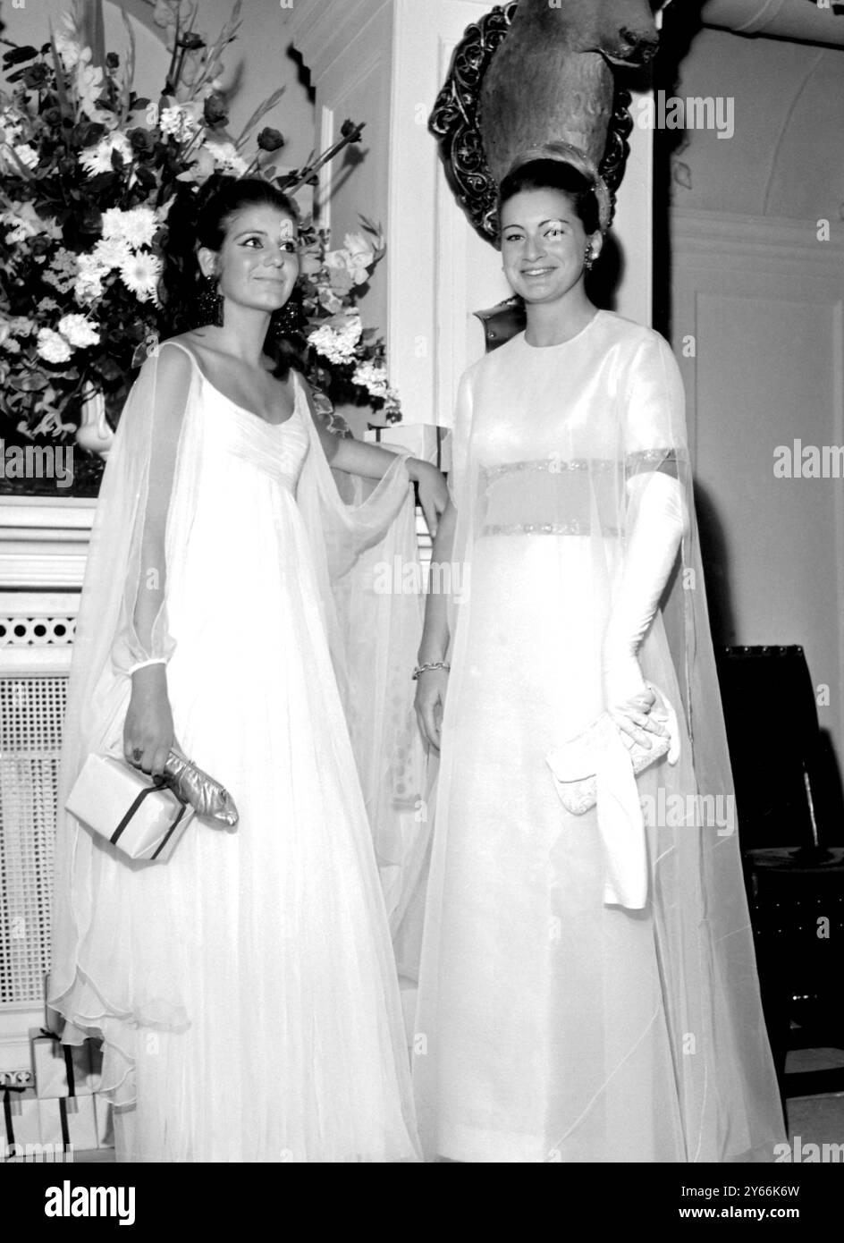 Dublin, Eire: Miss Henrietta Bentinck (left) and Miss Chantal Peres of ...