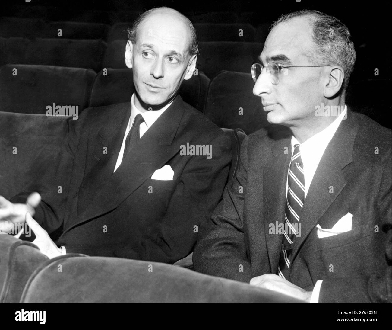 Rehearsl hi-res stock photography and images - Alamy