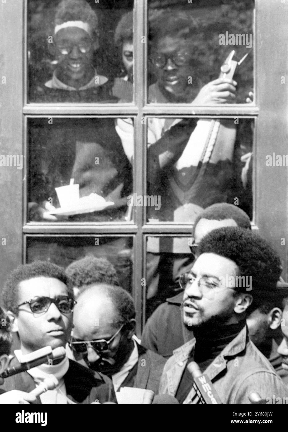 Watch h Black and White Stock Photos & Images - Alamy