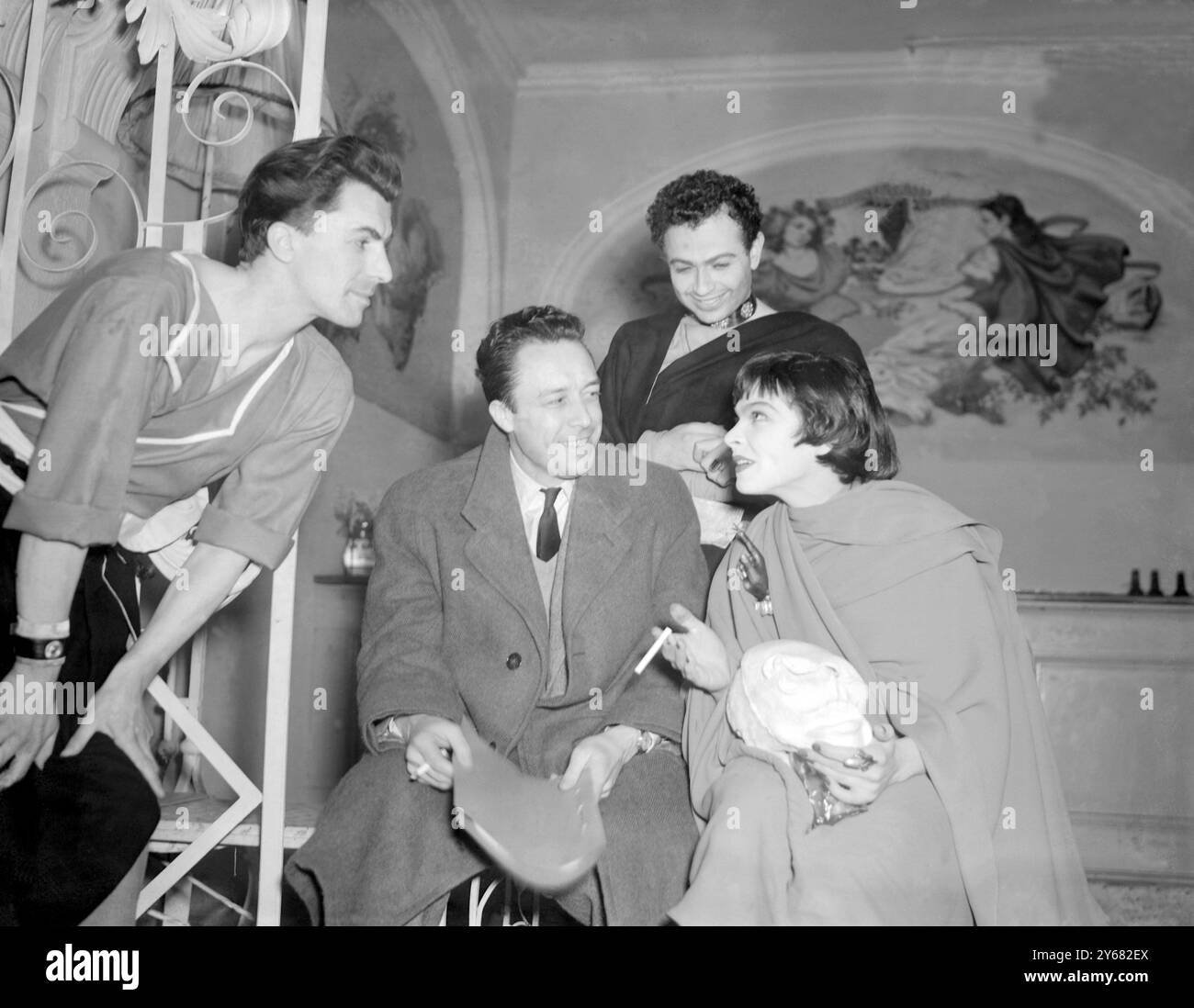 Reading over Black and White Stock Photos & Images - Alamy