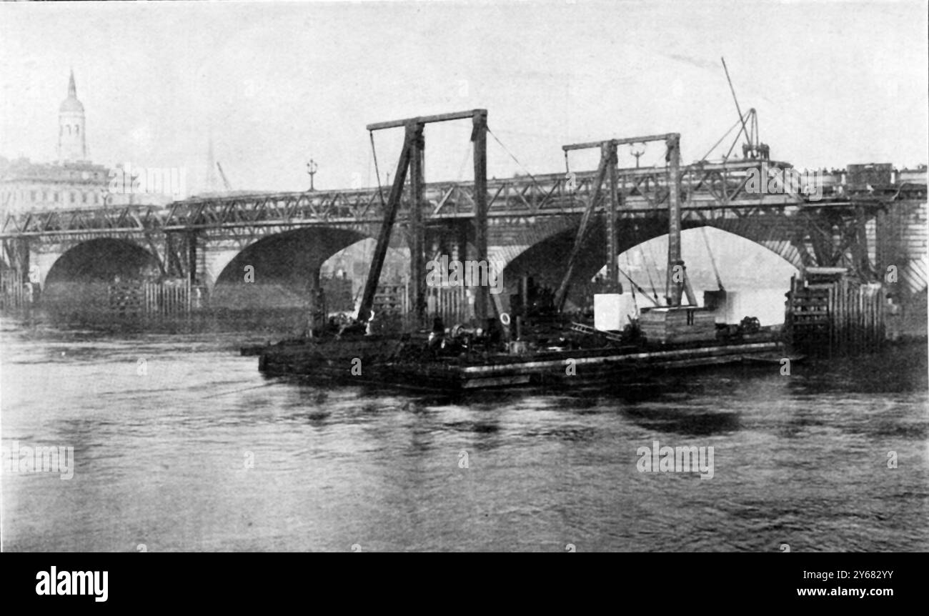 The Widening of London Bridge building the temproray structure ...