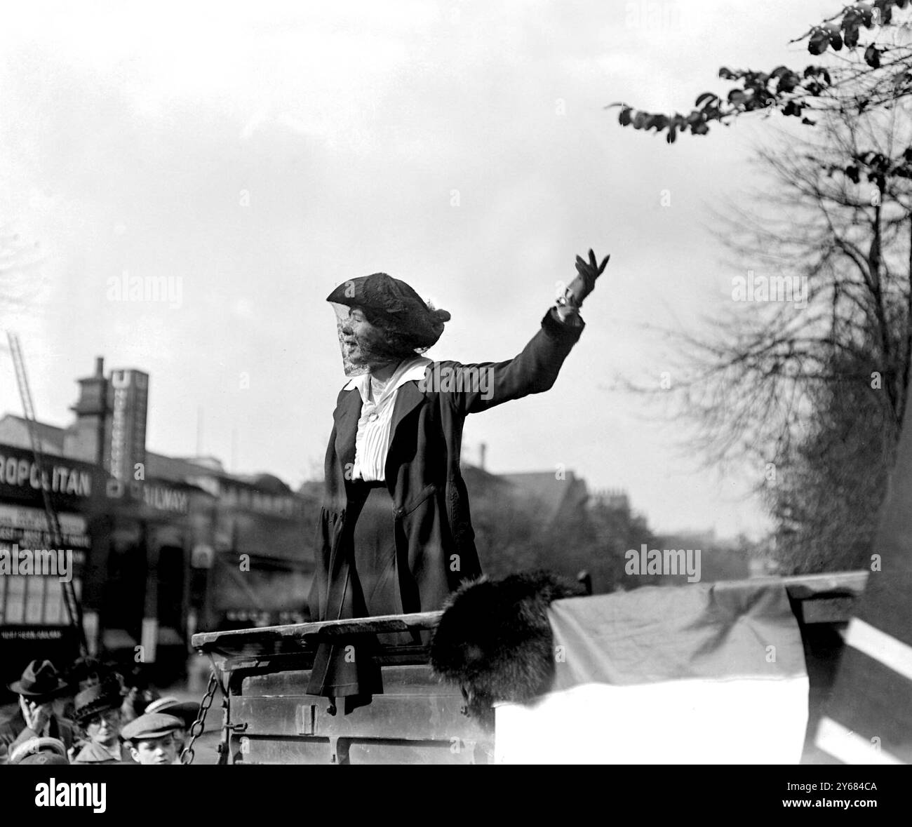 Miss Christabel Pankhurst, at the East Islington election 20th October ...