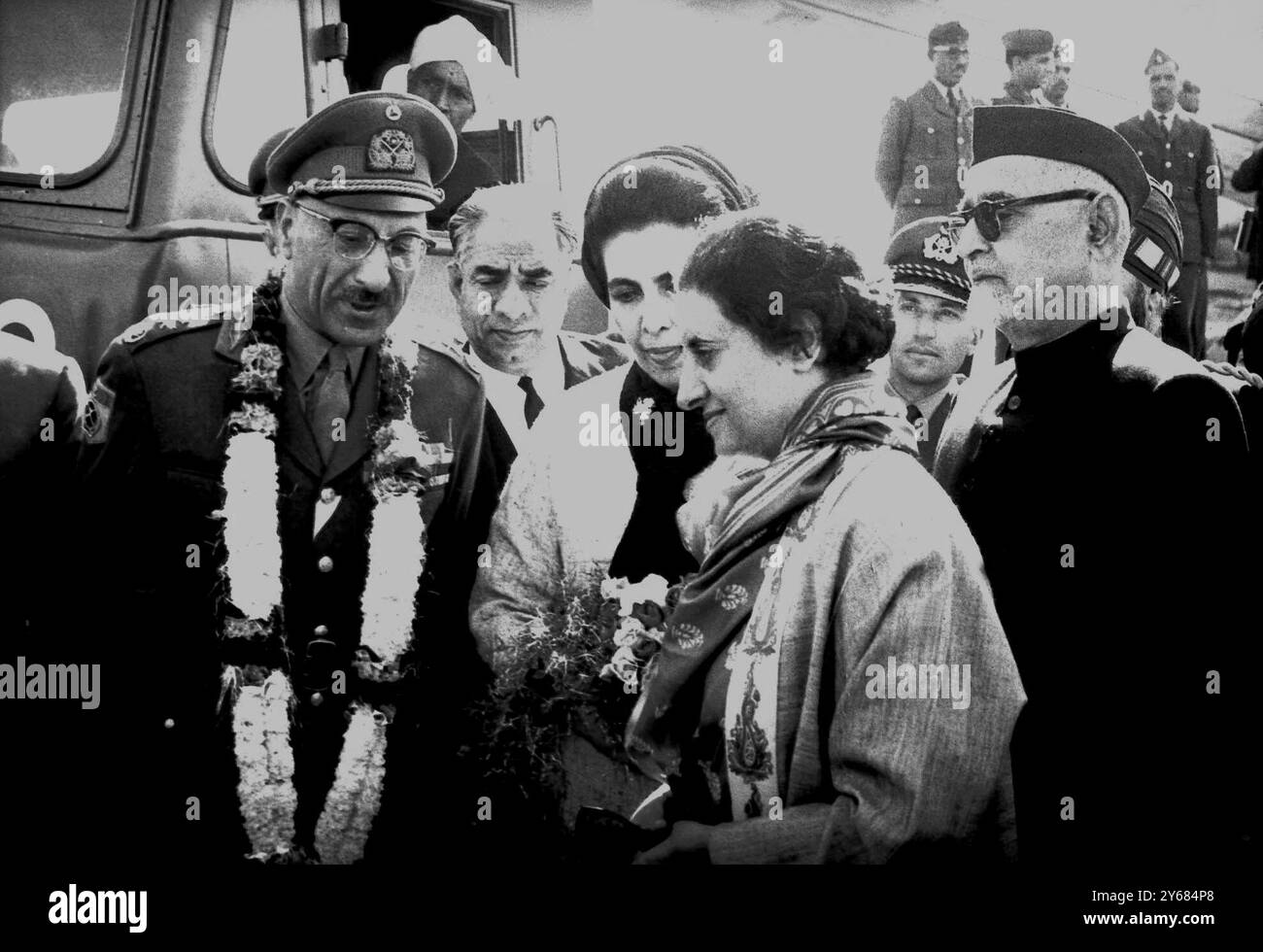 Afghan King In New Delhi. India's Prime Minister, Mrs Indira Gandhi ...