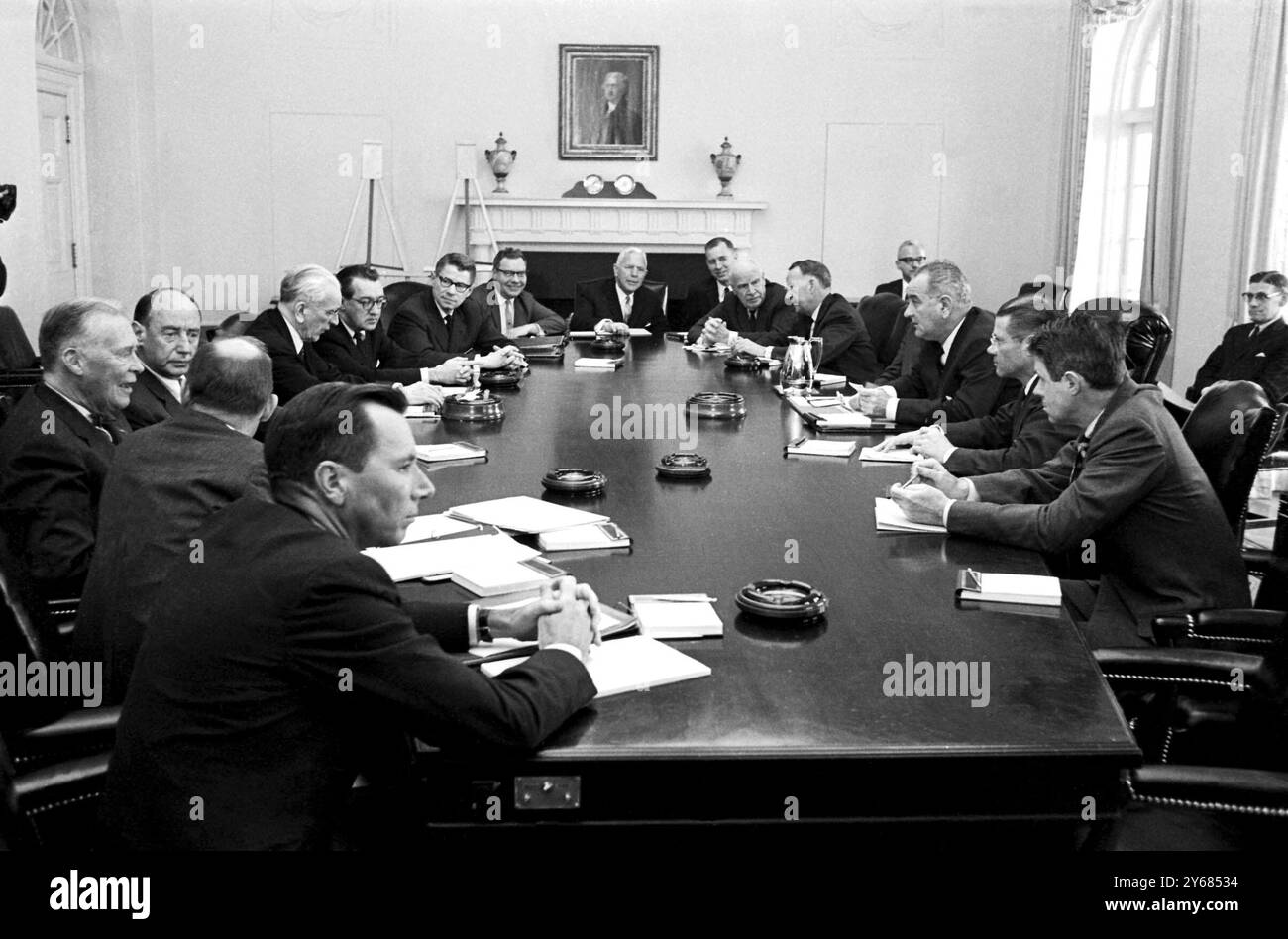 Dorothy cline hi-res stock photography and images - Alamy