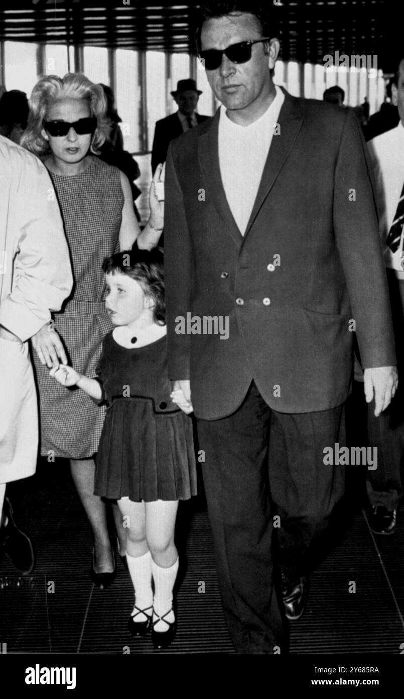 Actor Richard Burton with wife Sybil and youngest daughter Kate,4, in ...