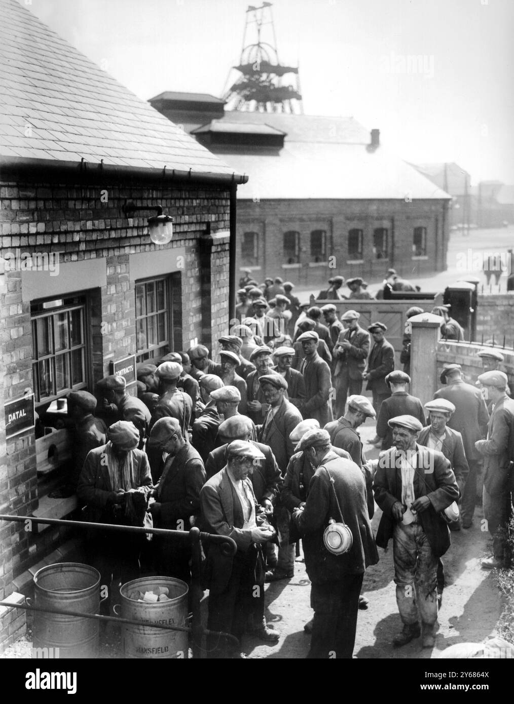 Industrial strikes 1926 hi-res stock photography and images - Alamy