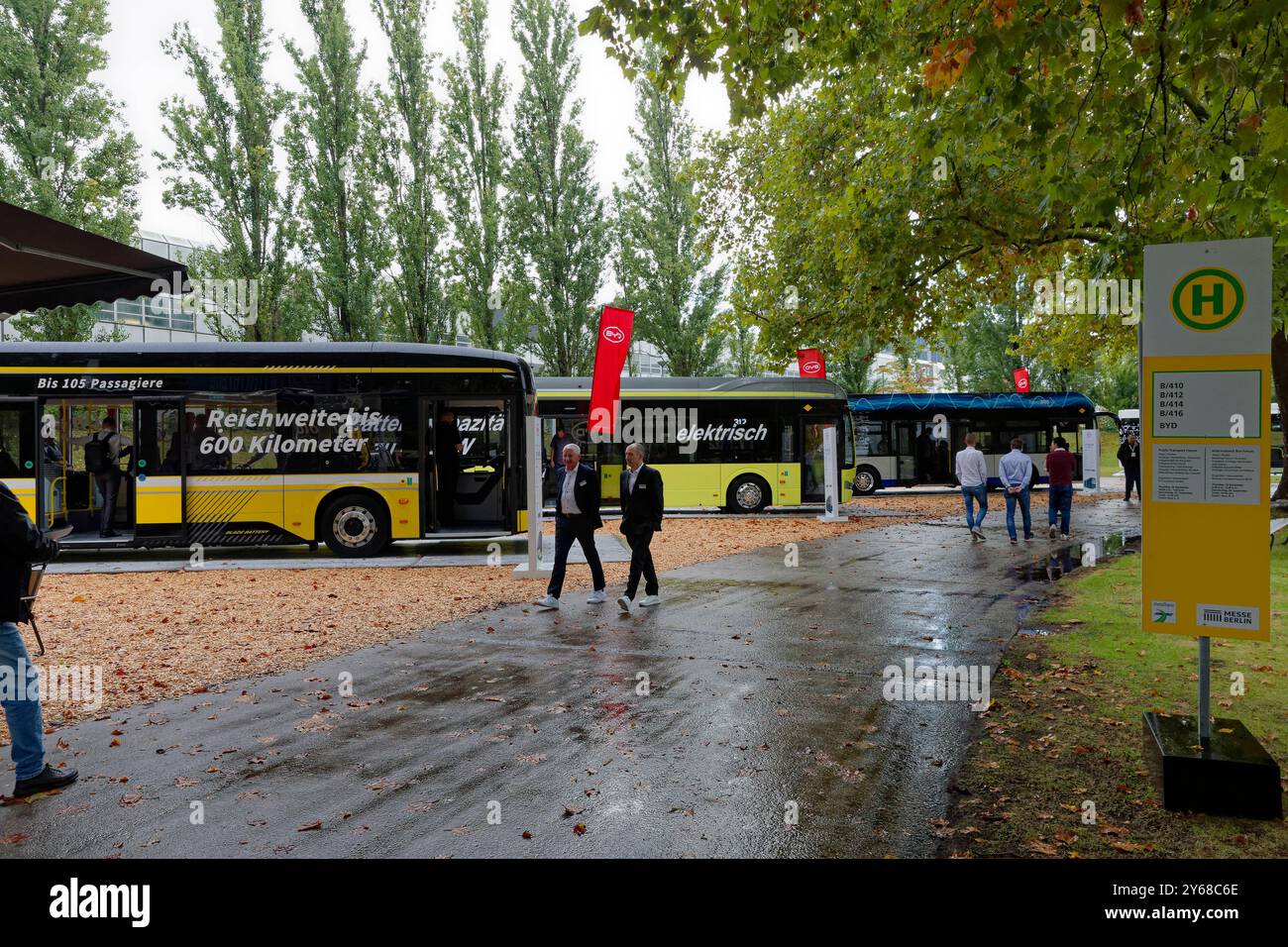 E-Busse auf der InnoTrans 2024 2024-09-24 Deutschland, Berlin Elektro ...