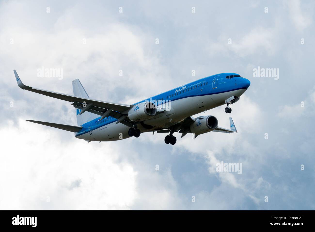 Boeing 737 Landing Approach Approaching Flying Flight Approaches KLM ...