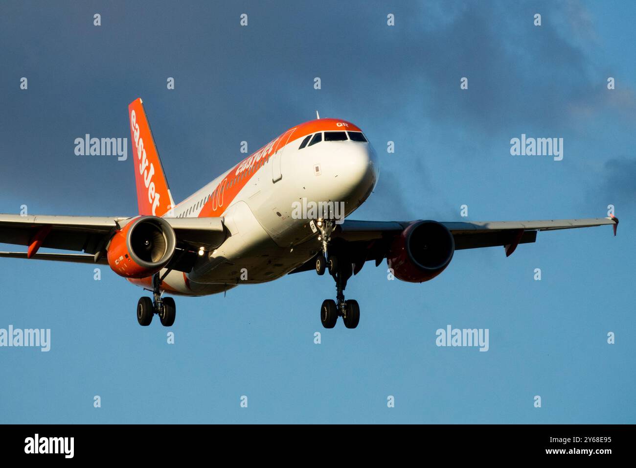 Plane Aircraft Airplane Aeroplane Jetliner Passenger Jet Airliner ...