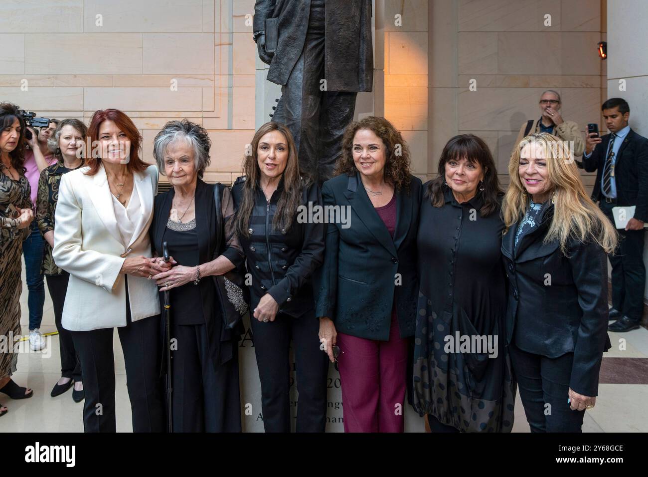 From left to right, relatives of Johnny Cash daughter Rosanne Cash ...