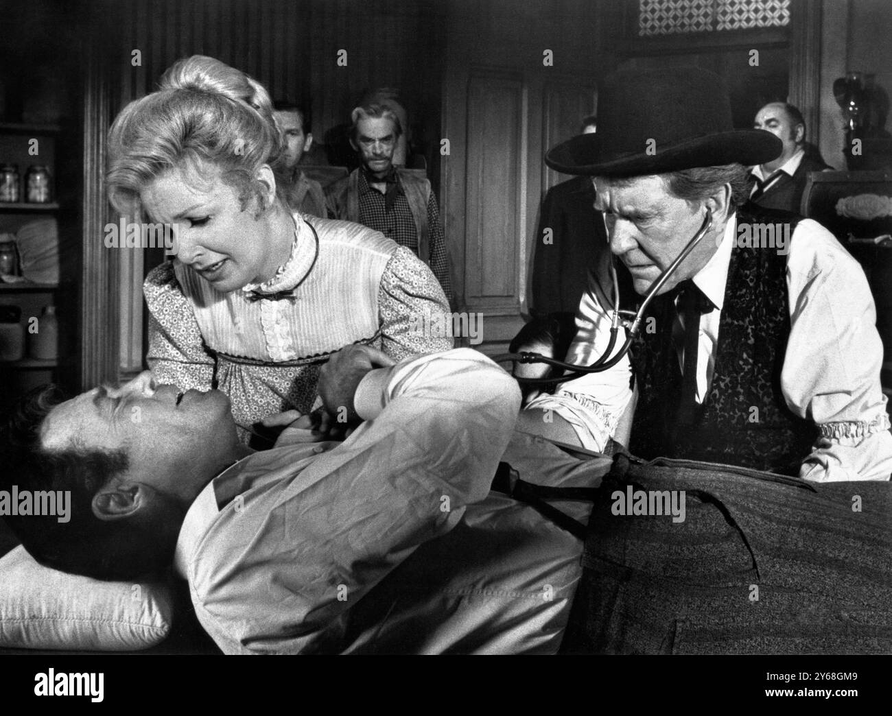 Henry Fonda, Joanne Woodward, Burgess Meredith, on-set of the western ...