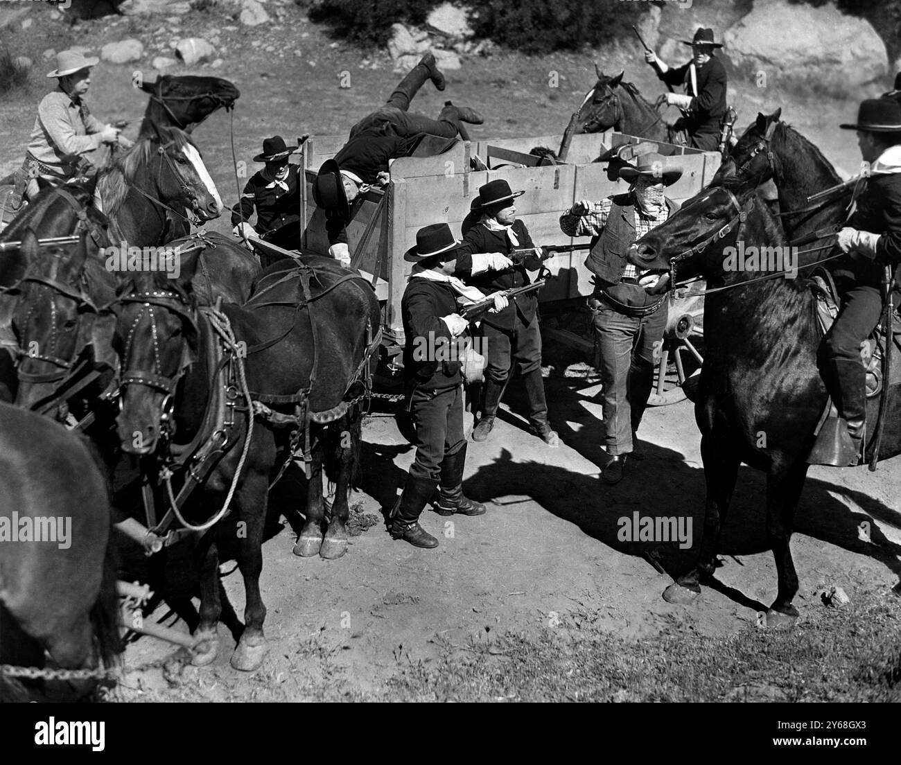 U.S. Cavalry capturing bandit Richard Alexander, on-set of the western ...