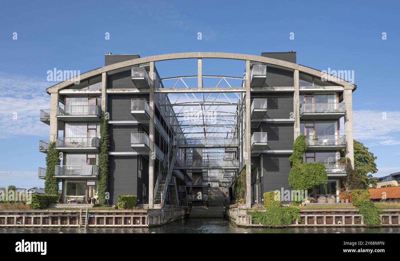 Modern loft flats, Tegnestuen Vandkunsten architects, former torpedo ...