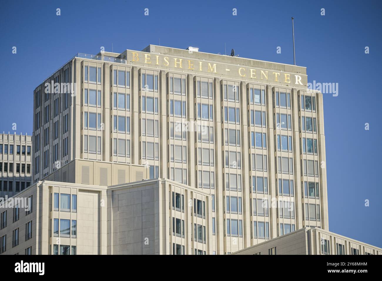 Luxury flats at Potsdamer Platz, Beisheim Centre, Henriette-Herz-Park ...