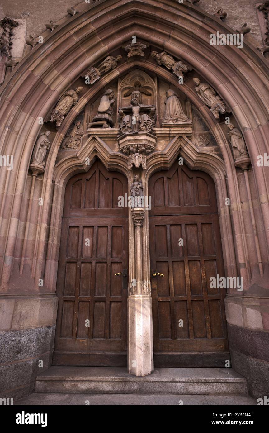 Entrance portal, Tor tor, door, Hospital Church of the Holy Spirit ...