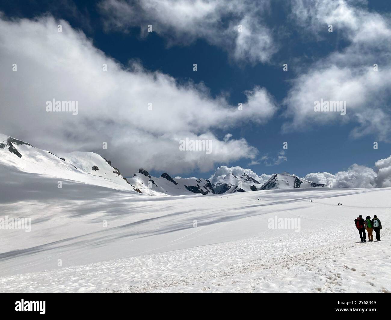 Zermatt glacier 4000 meters elevation Stock Photo - Alamy