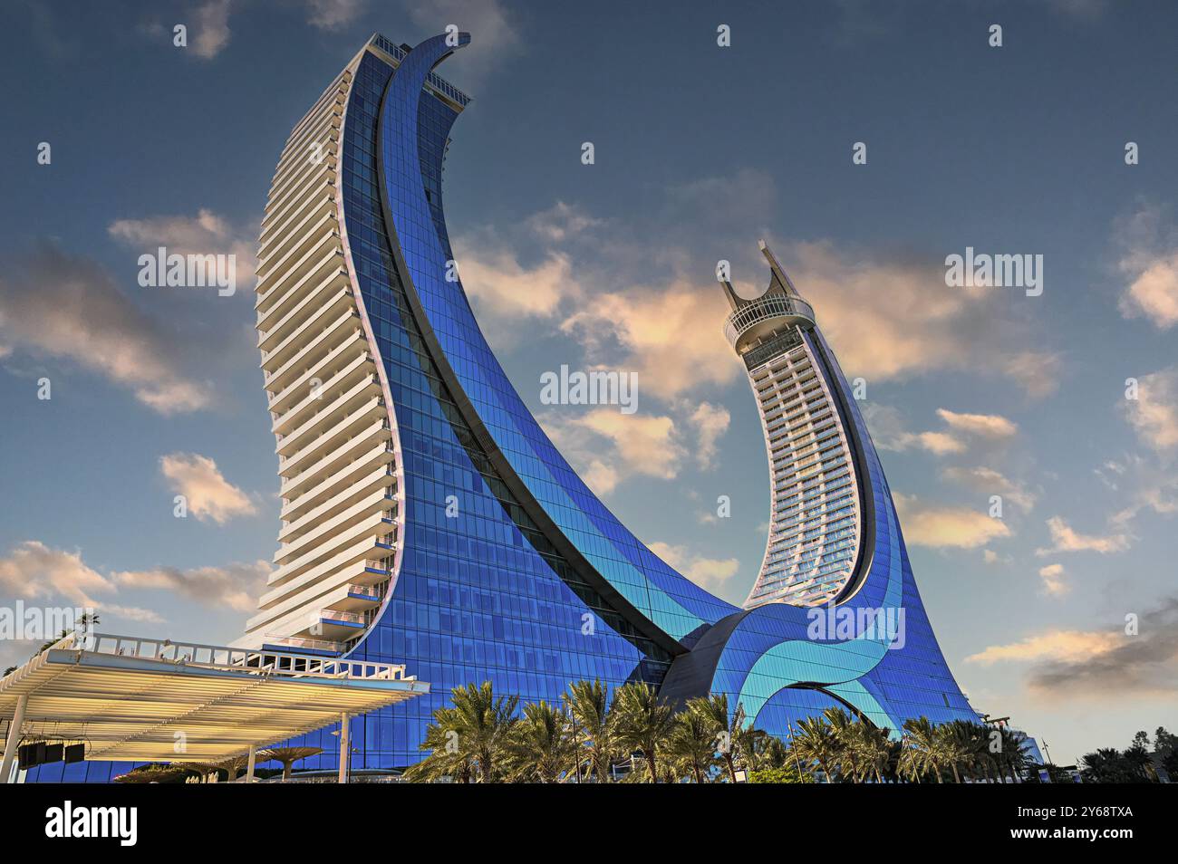 Lusail skyscrapers hi-res stock photography and images - Alamy