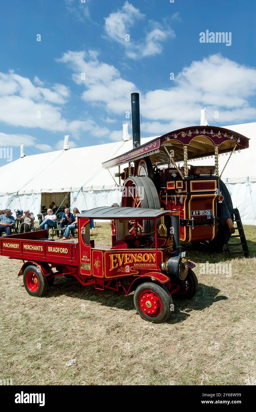 Miniature steam vintage classic hi-res stock photography and images - Alamy