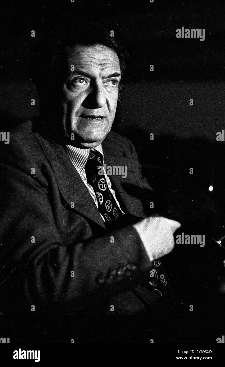 Spanish theater and film actor Alberto Closas during an interview in ...