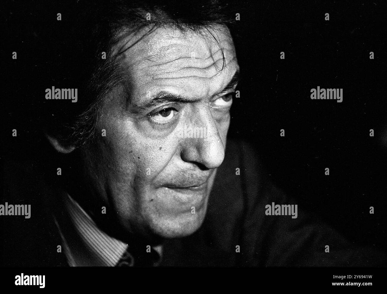 Spanish theater and film actor Alberto Closas during an interview in ...