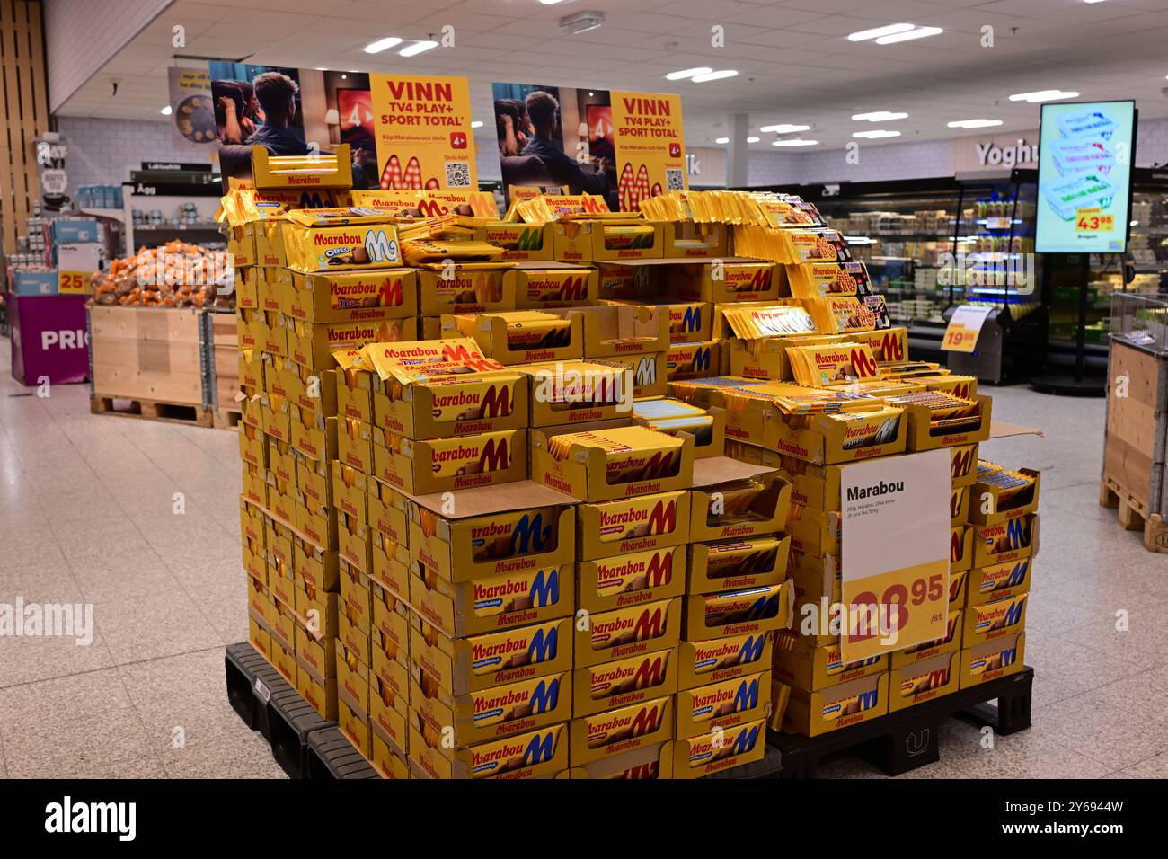 Malmö, Skåne, Sweden. September 24 2024. Inside City Gross, a Swedish ...