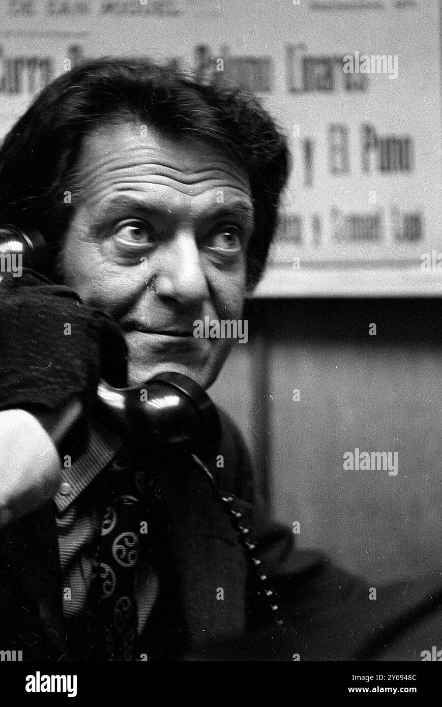 Spanish theater and film actor Alberto Closas during an interview in ...