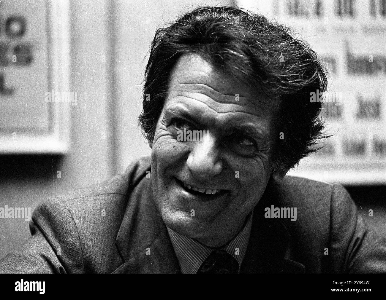 Spanish theater and film actor Alberto Closas during an interview in ...
