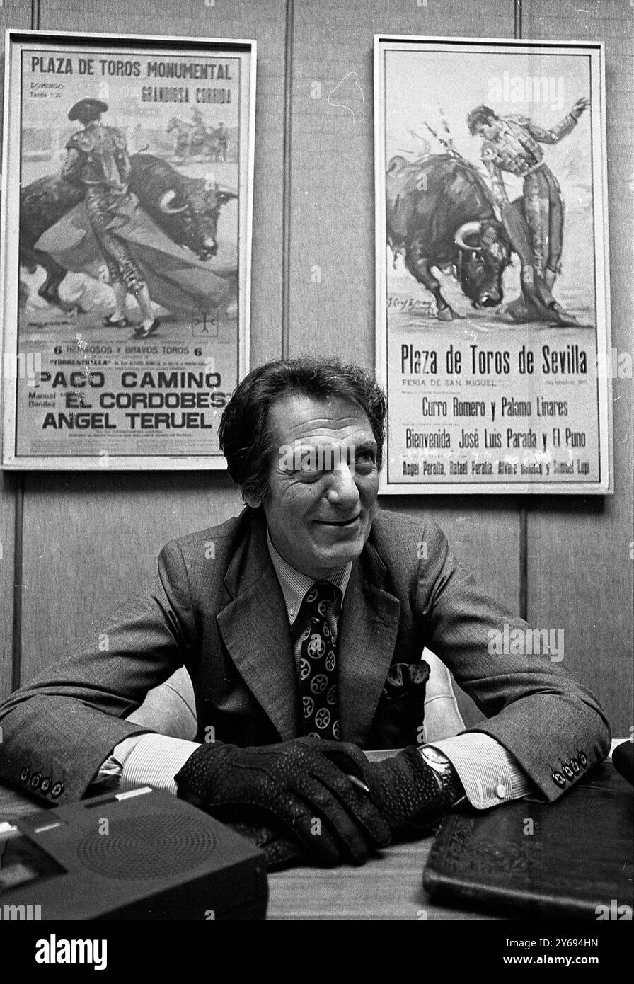 Spanish theater and film actor Alberto Closas during an interview in ...