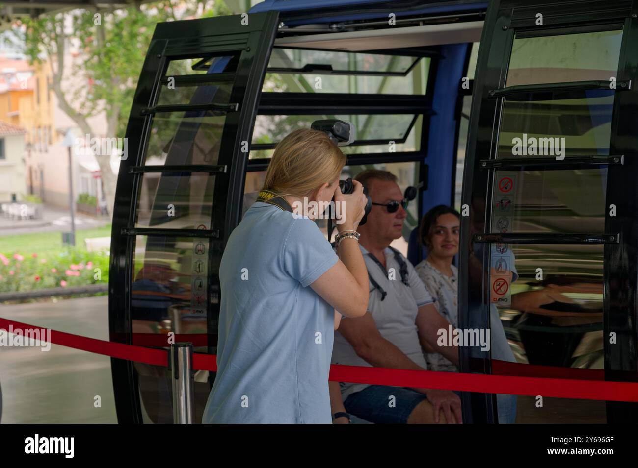 Photographer captures the moment people are starting the ride of the ...