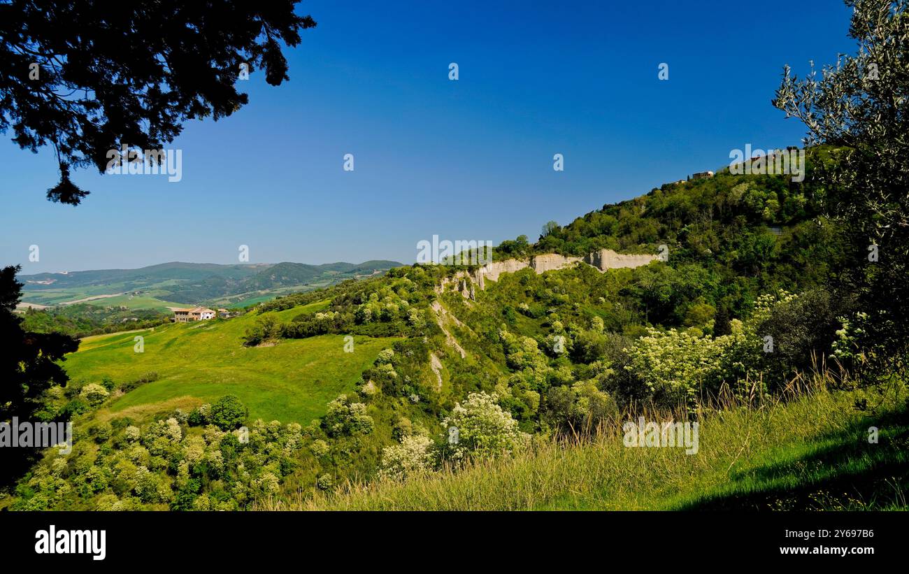 Panorama of the hills of Lajatico, birthplace of Andrea Bocelli ...