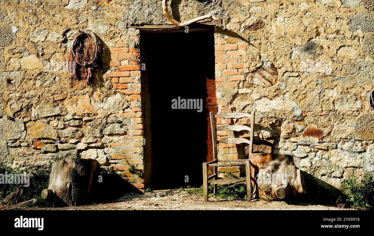 Ancient tower house at Passo del Roccolo. Euganean Hills Park. Padua ...