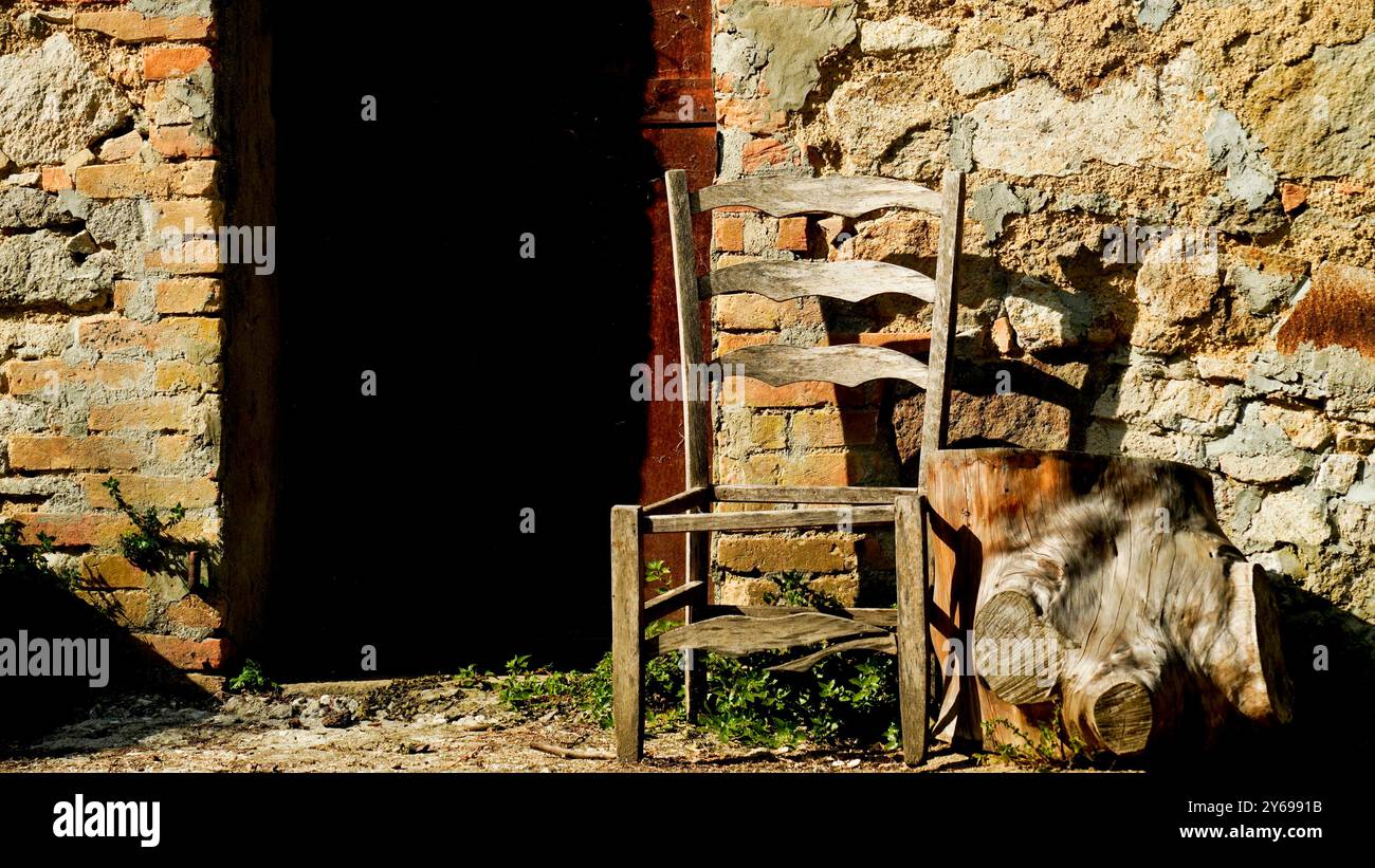 Ancient tower house at Passo del Roccolo. Euganean Hills Park. Padua ...