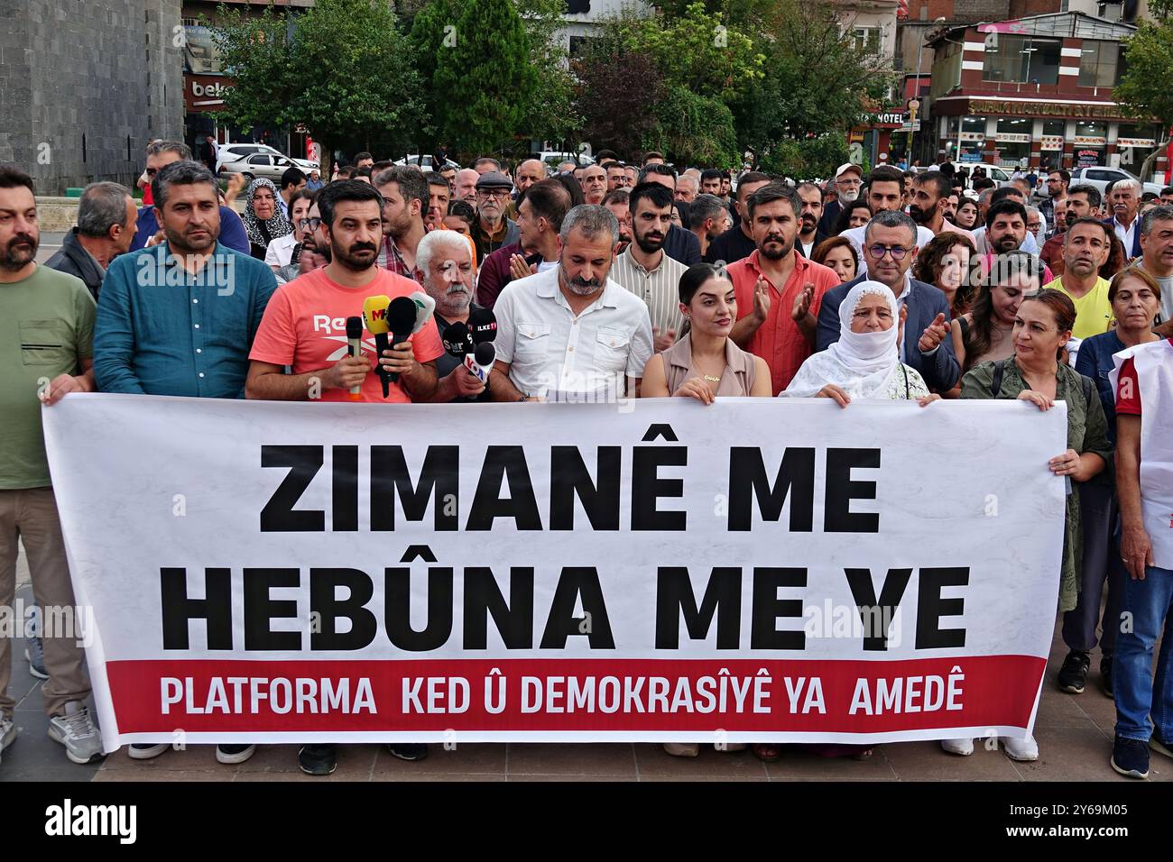 Der kurd hi-res stock photography and images - Alamy