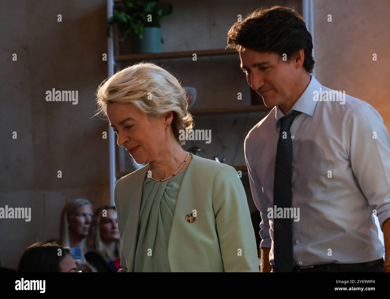 Urusla von der leyen hi-res stock photography and images - Alamy
