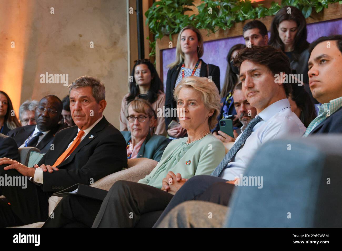 Urusla von der leyen hi-res stock photography and images - Alamy