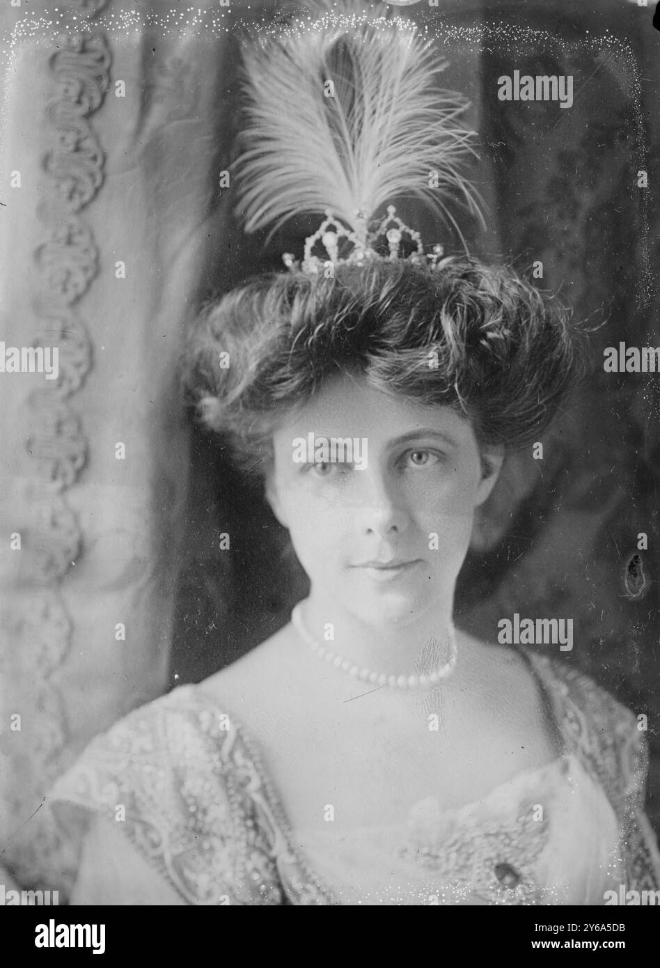 Mrs cochran i e cockran mrs hi-res stock photography and images - Alamy