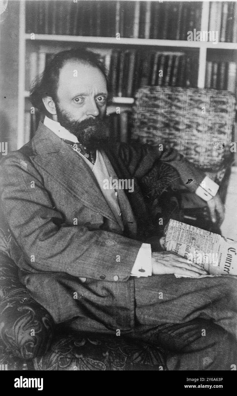 Hall caine seated hi-res stock photography and images - Alamy