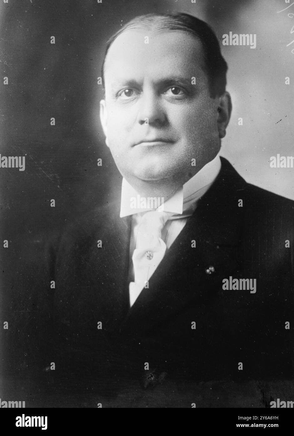 Tuyl Black and White Stock Photos & Images - Alamy