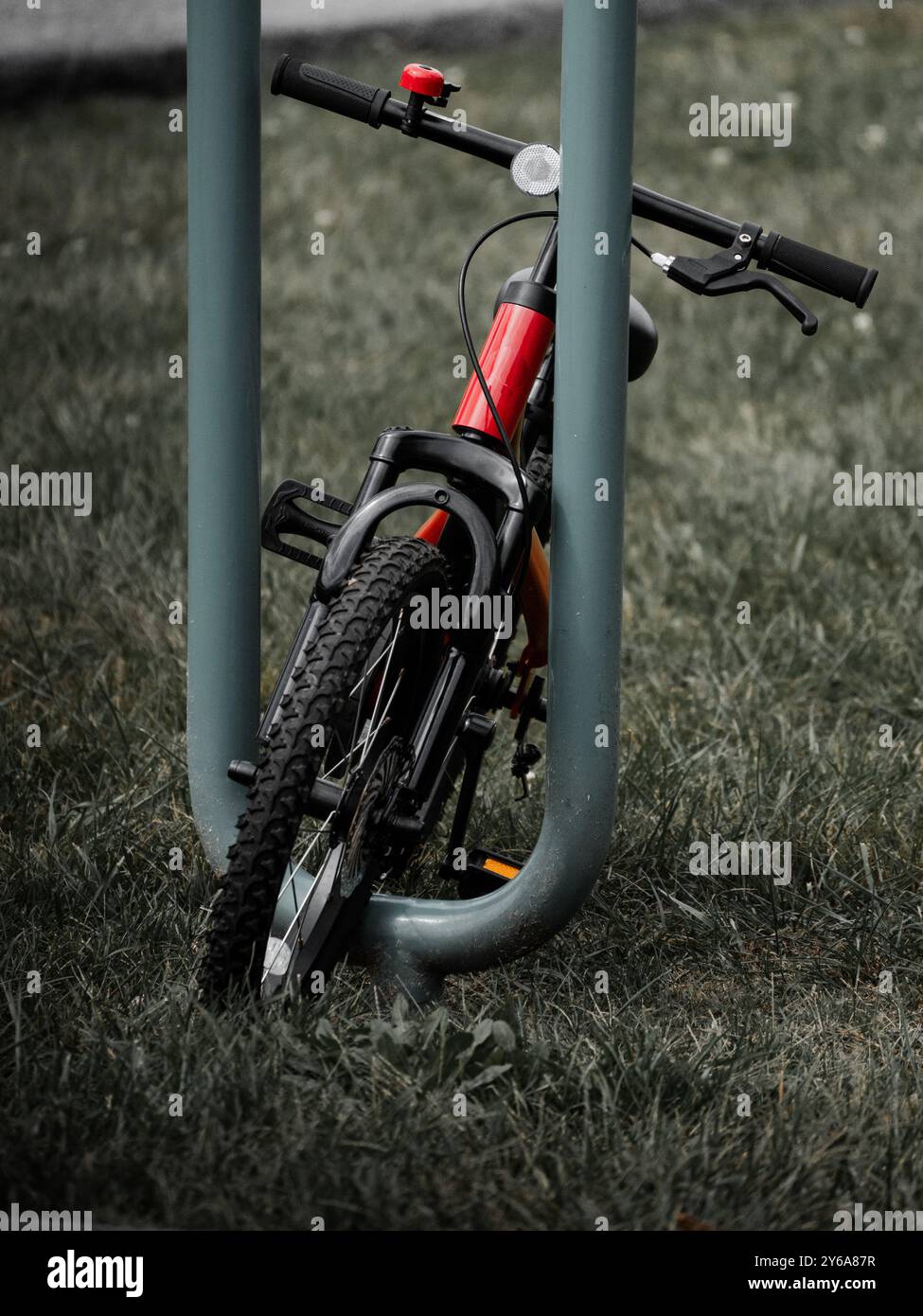 bike on metal bike rack Stock Photo - Alamy