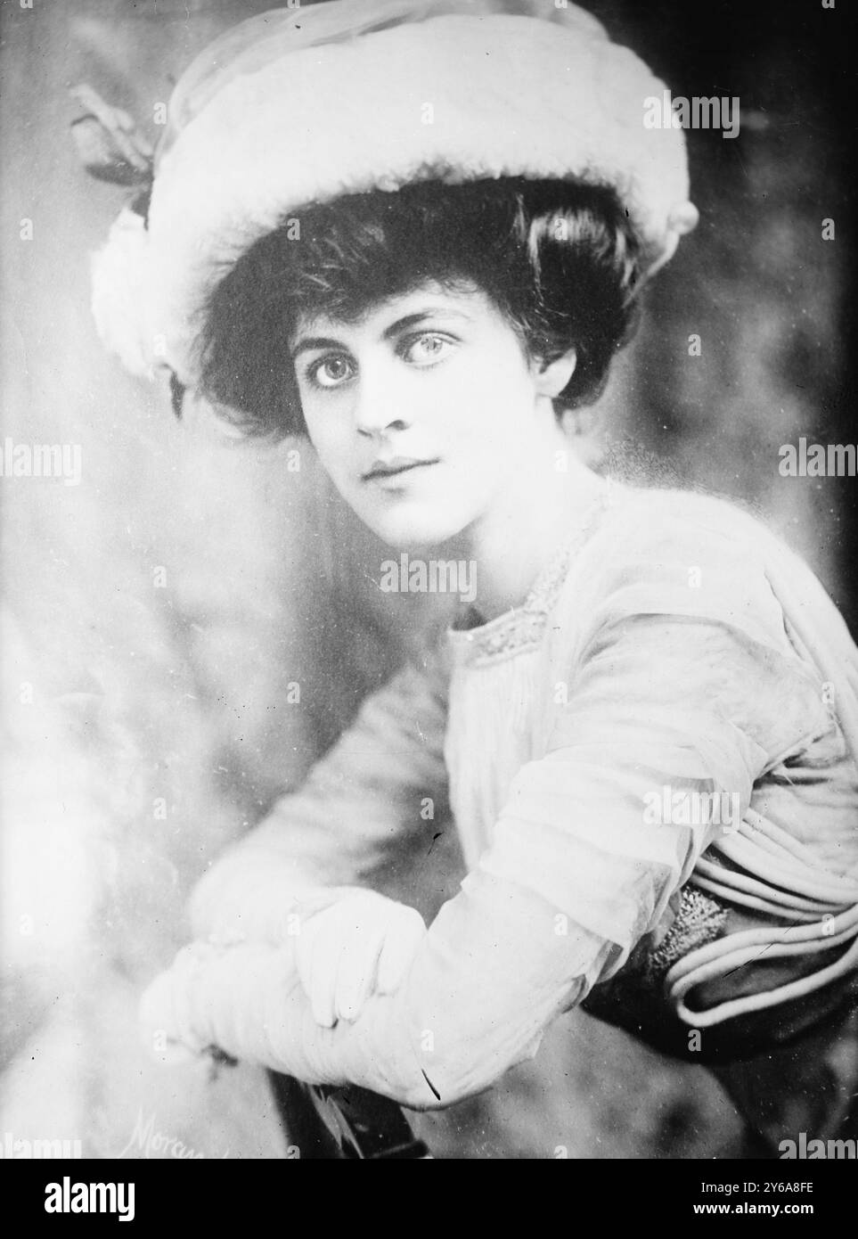 Miss helen mclaughlin hi-res stock photography and images - Alamy